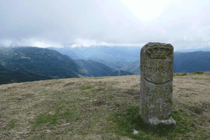 Via Francigena dans les Apennins : montagne, villages et arts