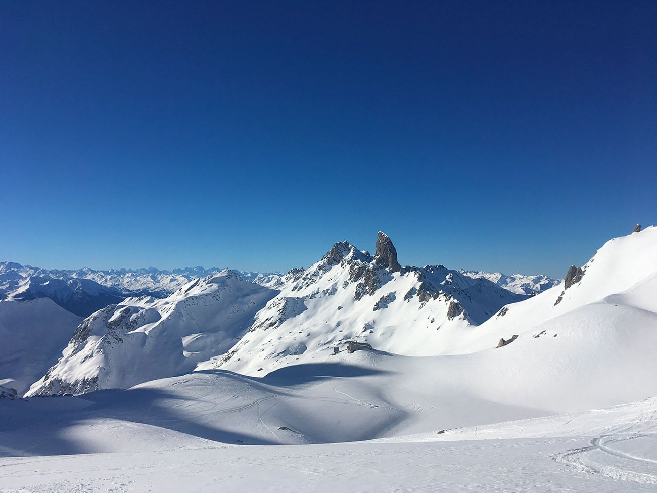 Tour de la Pierra Menta en ski de randonnée en 2 jours (Savoie)