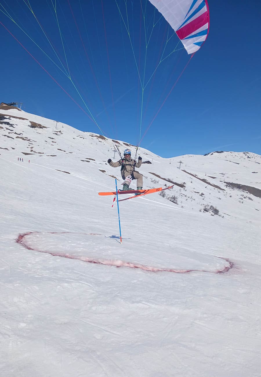 Débuter le vol et ski en parapente grâce aux compétitions FFVL